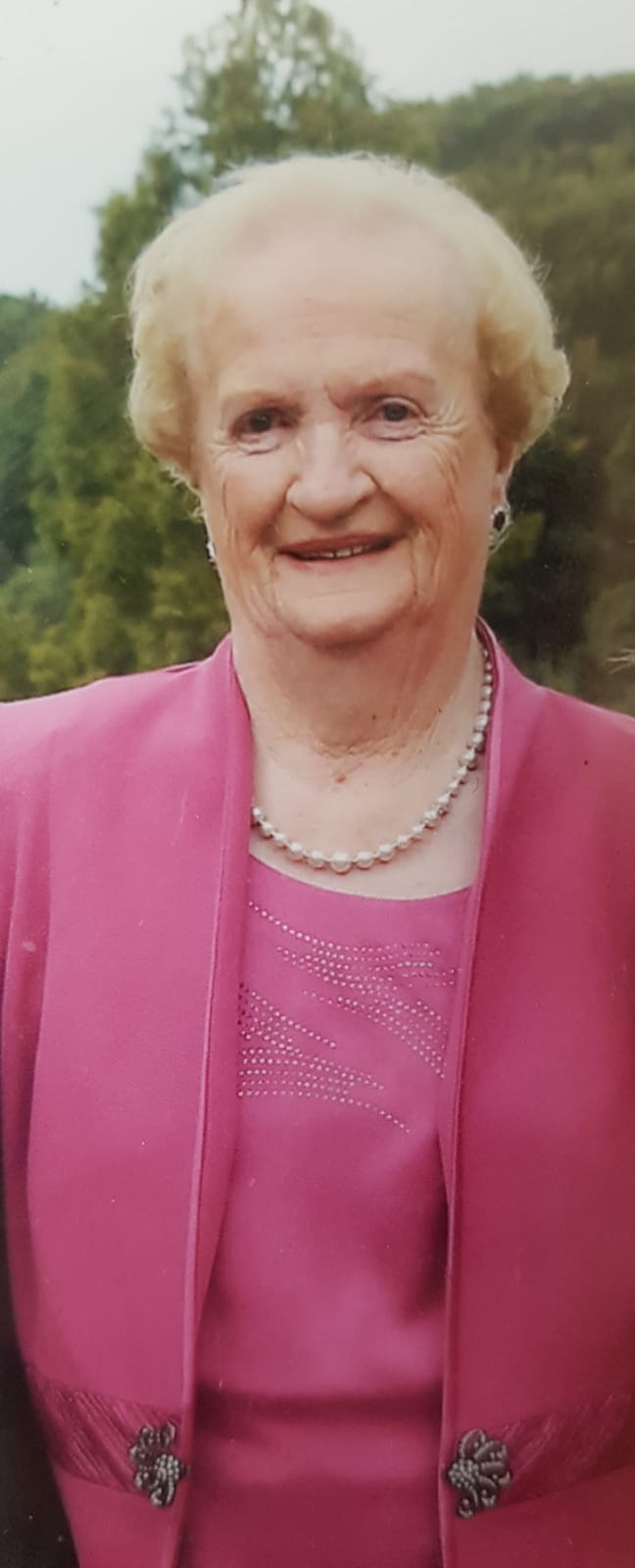 Death Notice of Marian Kerr (née Connolly) (Blackrock, Louth) | rip.ie