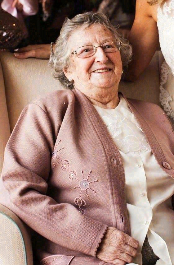 Death Notice of Eileen Graham (née Knight) (Walkinstown, Dublin) | rip.ie