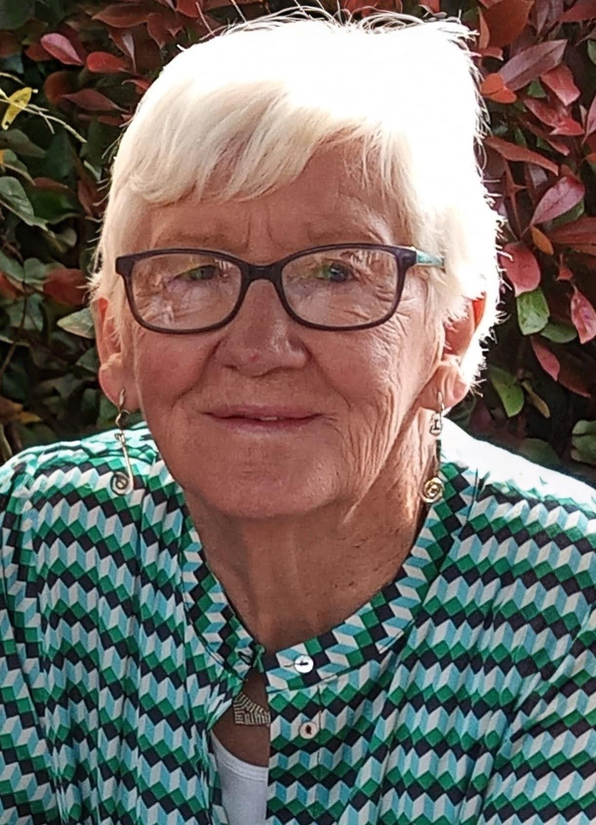 Death Notice of Emma McArdle (née McCormack) (Baldoyle, Dublin) | rip.ie