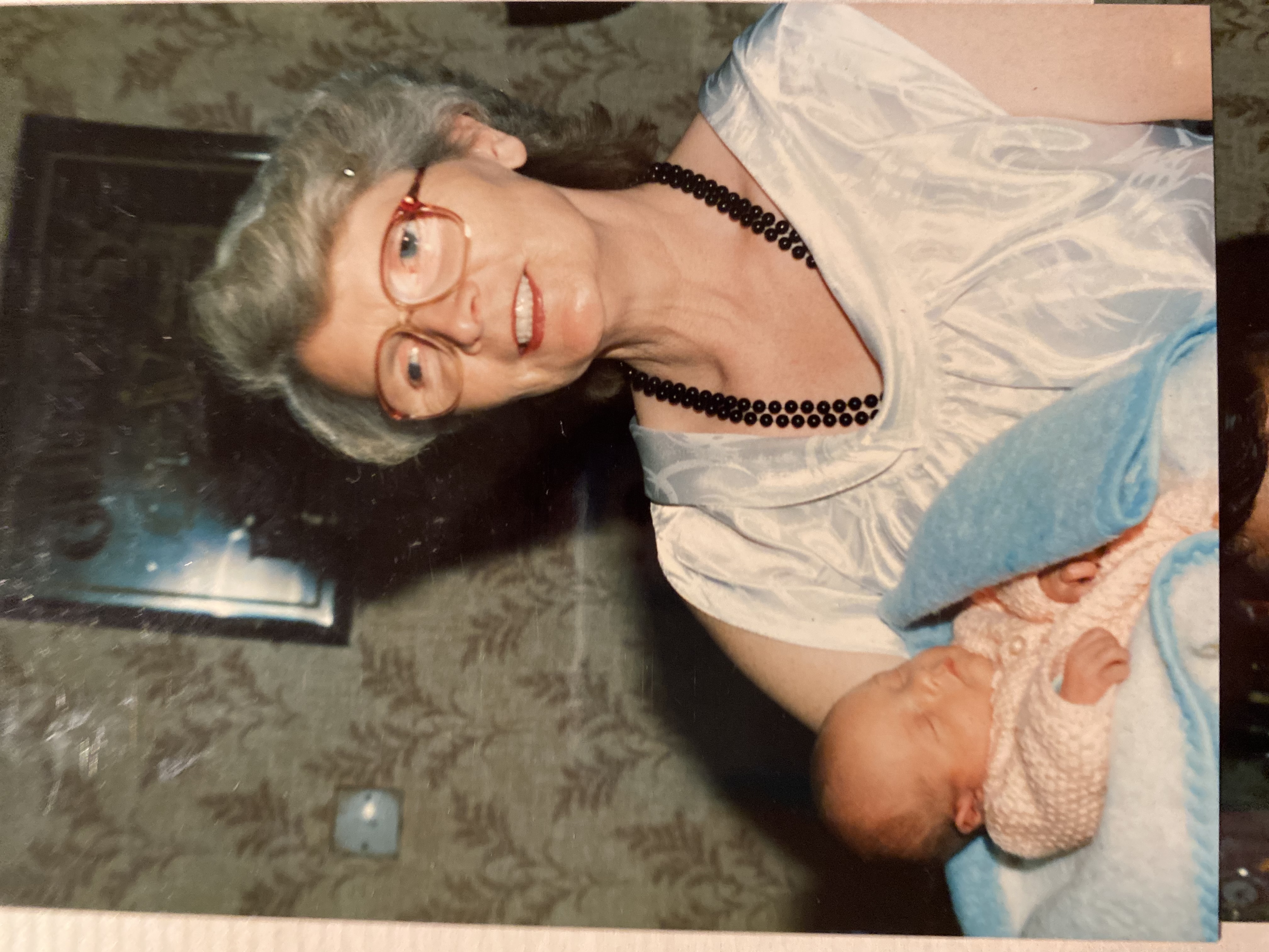 Family Notice of Maggie Meehan (née Scurry) (Kilmore West, Dublin) | rip.ie