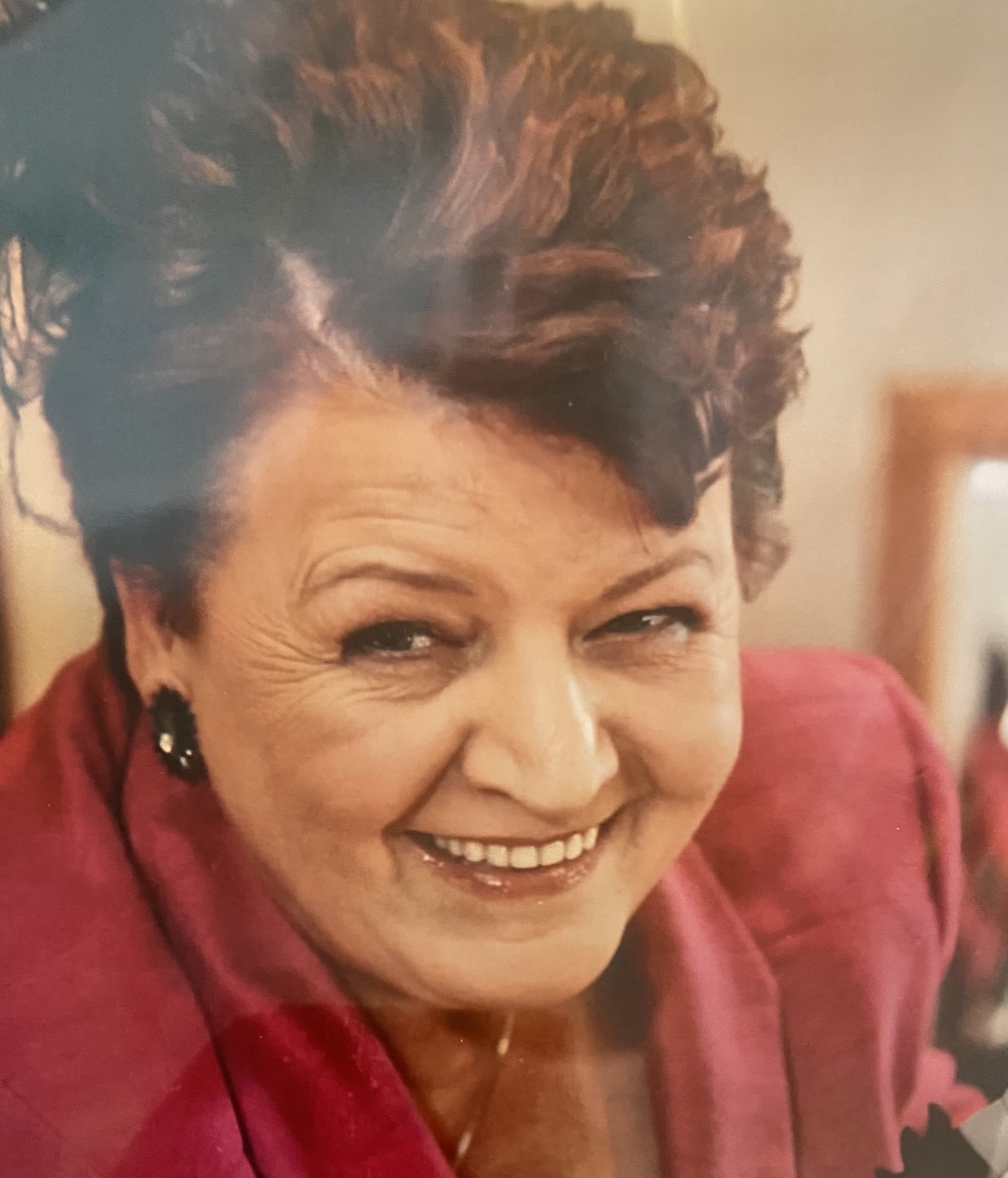 Death Notice of Pauline Rogan (née Lyons) (Perrystown, Dublin) | rip.ie