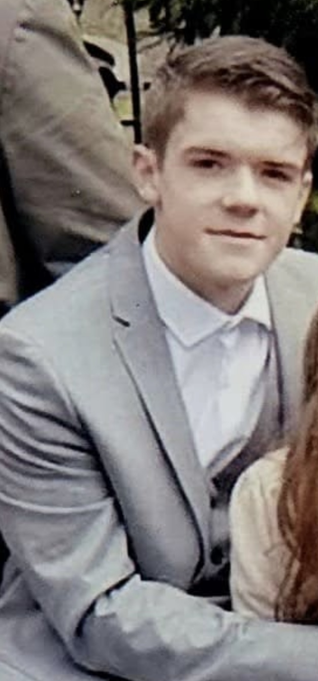 Family Notice of Ricky Haynes Barry (Rochestown, Cork) | rip.ie