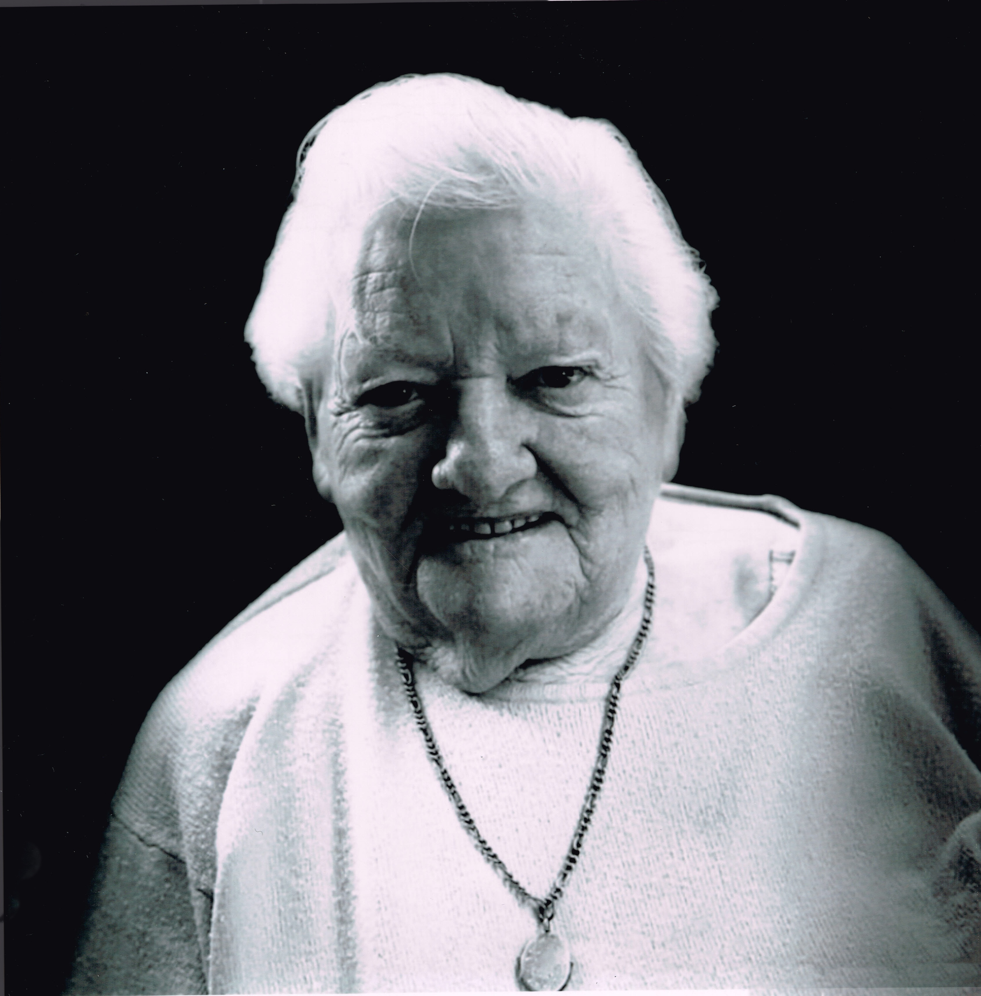 Death Notice of Kay Davis (née Butler) (Corbally, Limerick) | rip.ie