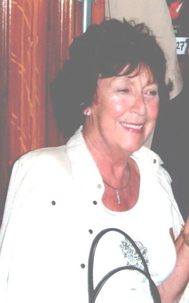 Death Notice of Phyllis Lowth (née Leonard) (Drogheda, Louth) | rip.ie