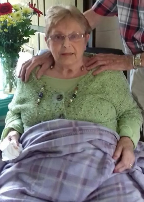 Death Notice of Rosie Cahill (née Farrell) (Doneraile, Cork) | rip.ie