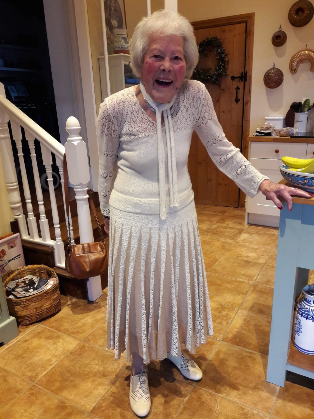 Death Notice of Stella HUNTER (née Gordon) (Delgany, Wicklow) | rip.ie