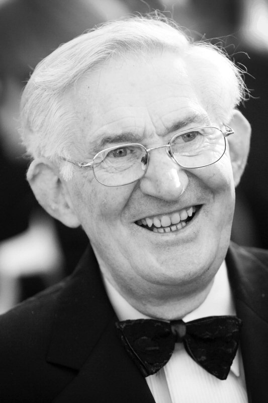 Death Notice of Anthony (Tony) O'REILLY (Mount Merrion, Dublin) | rip.ie