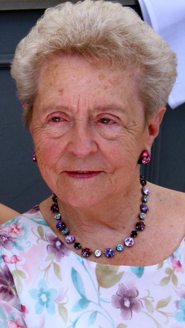 Death Notice of Helen Bates (née Higgins) (Cobh, Cork) | rip.ie