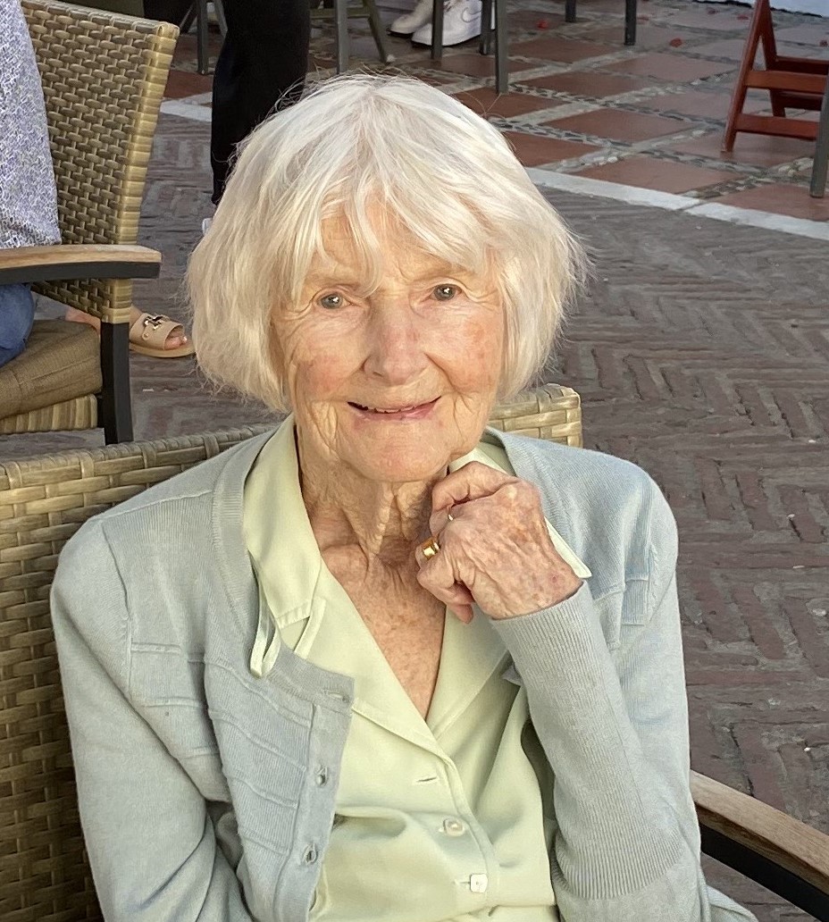 Death Notice of Doreen Nolan (née Henry) (Raheny, Dublin) | rip.ie