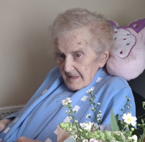 Death Notice of Maria Neary (née Quinn) (Castlebar, Mayo) | rip.ie